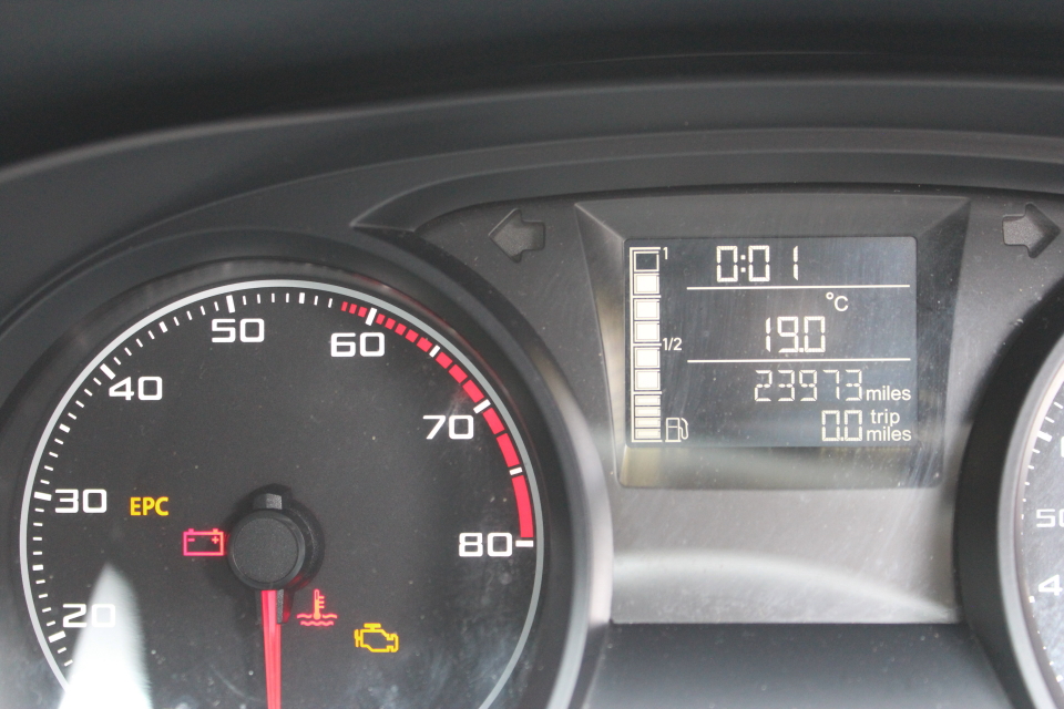 Seat Ibiza Seat Headrest Rear Centre - Interior Parts - Seat Ibiza 2014 ...