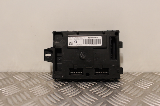 Dacia Duster Body Control Module BCM - Interior Parts - Dacia Duster ...