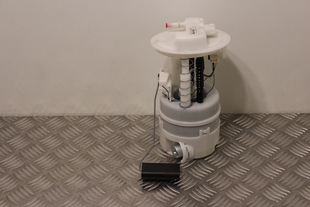 Nissan Juke Fuel Pump - Engine Parts - Nissan Juke 2016 1.2L Petrol ...